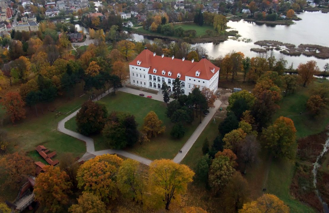 Weekend Getaway: Escape to Northern Lithuanian Mansions | VP